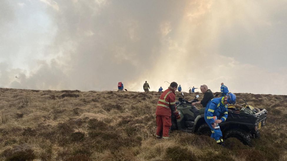 Large wildfire on Lewis in the Western Isles extinguished - BBC News