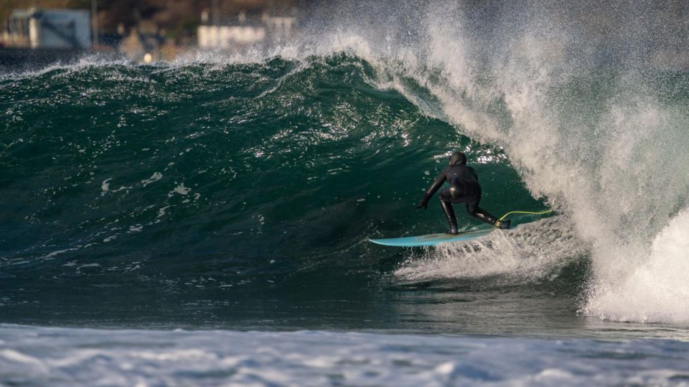 Scottish surfing competition to mark 50th anniversary - BBC News