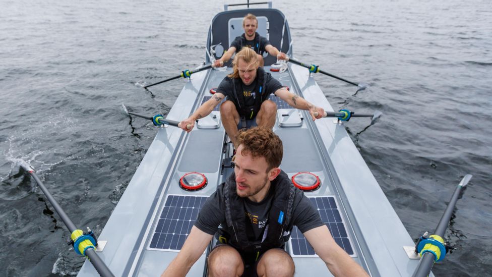 Three Scots brothers bid to smash Pacific rowing record - BBC News
