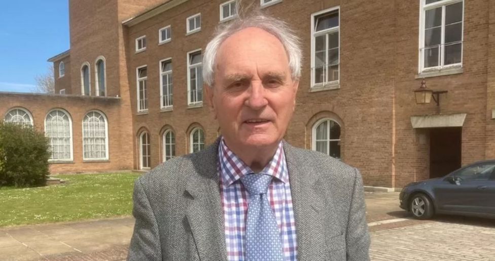 Devon County Council leader to step down after 15 years - BBC News