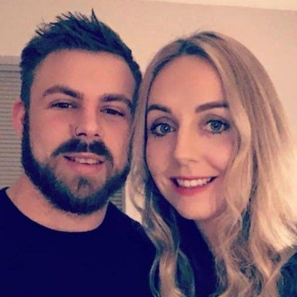 Grieving Hereford mum's suicide raises concerns over hospital - BBC News