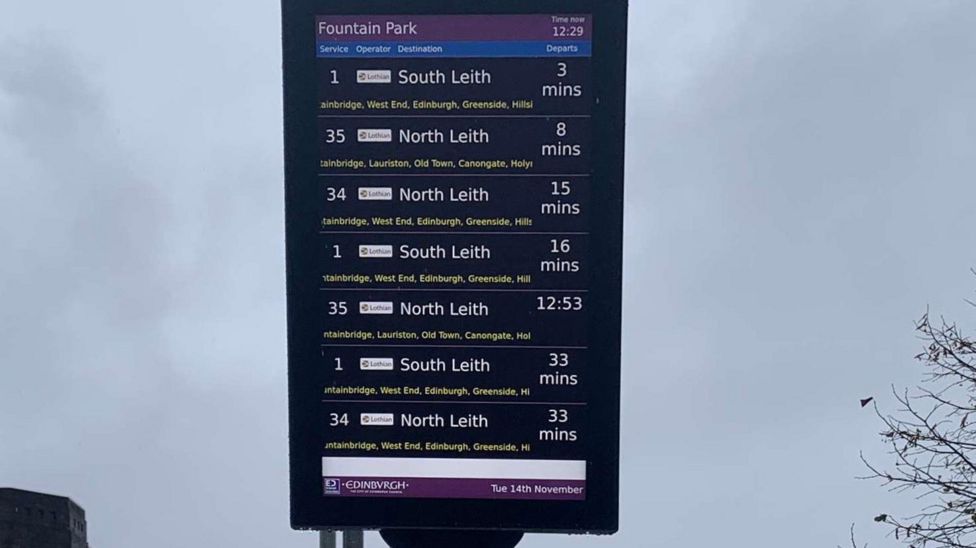 Edinburgh council sorry over confusing bus times - BBC News