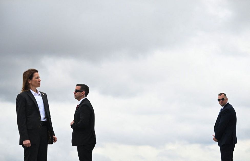 The president's protectors are hardly noticeable - until things go ...