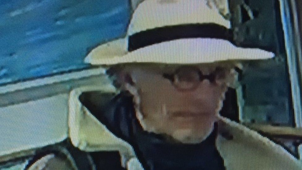 Man lost at sea has 'links to France', police say - BBC News