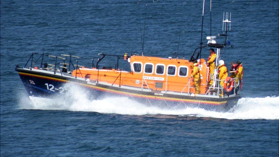 Isle of Man lifeboat crew rescues eight people within 24 hours - BBC News