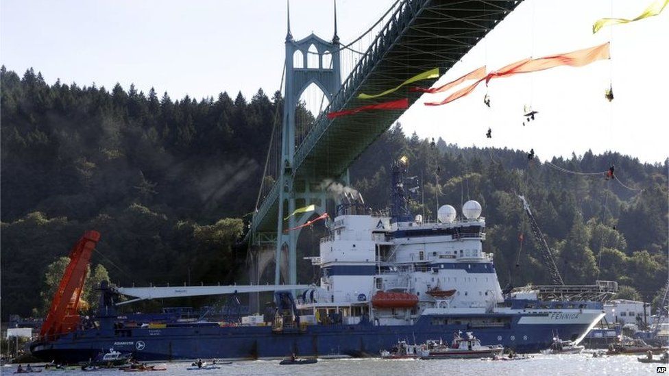 US Coast Guard ends Shell icebreaker bridge protest - BBC News