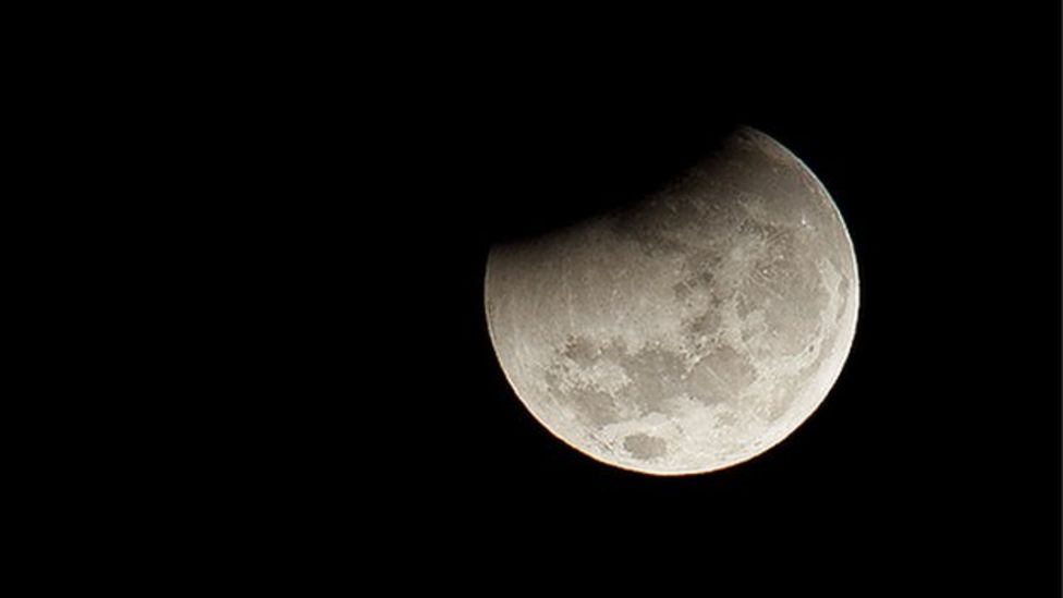 Multiple studies address riddles of the Moon's origin - BBC News