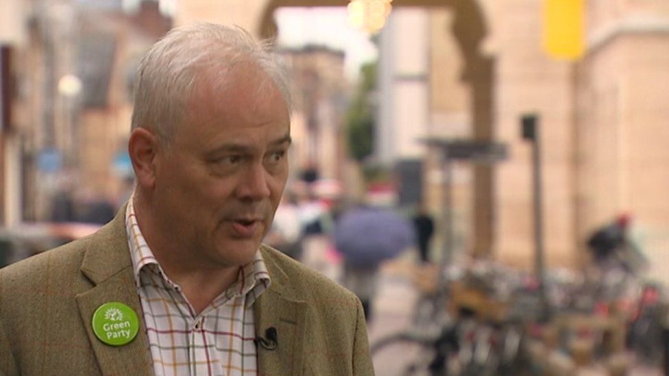 Cambridge congestion charge backed by 'third' of commuters - BBC News