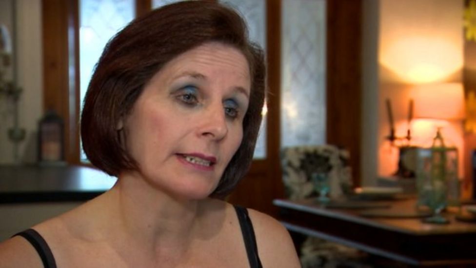 Parents-of-nine 'threatened with jail' over children's sick days - BBC News