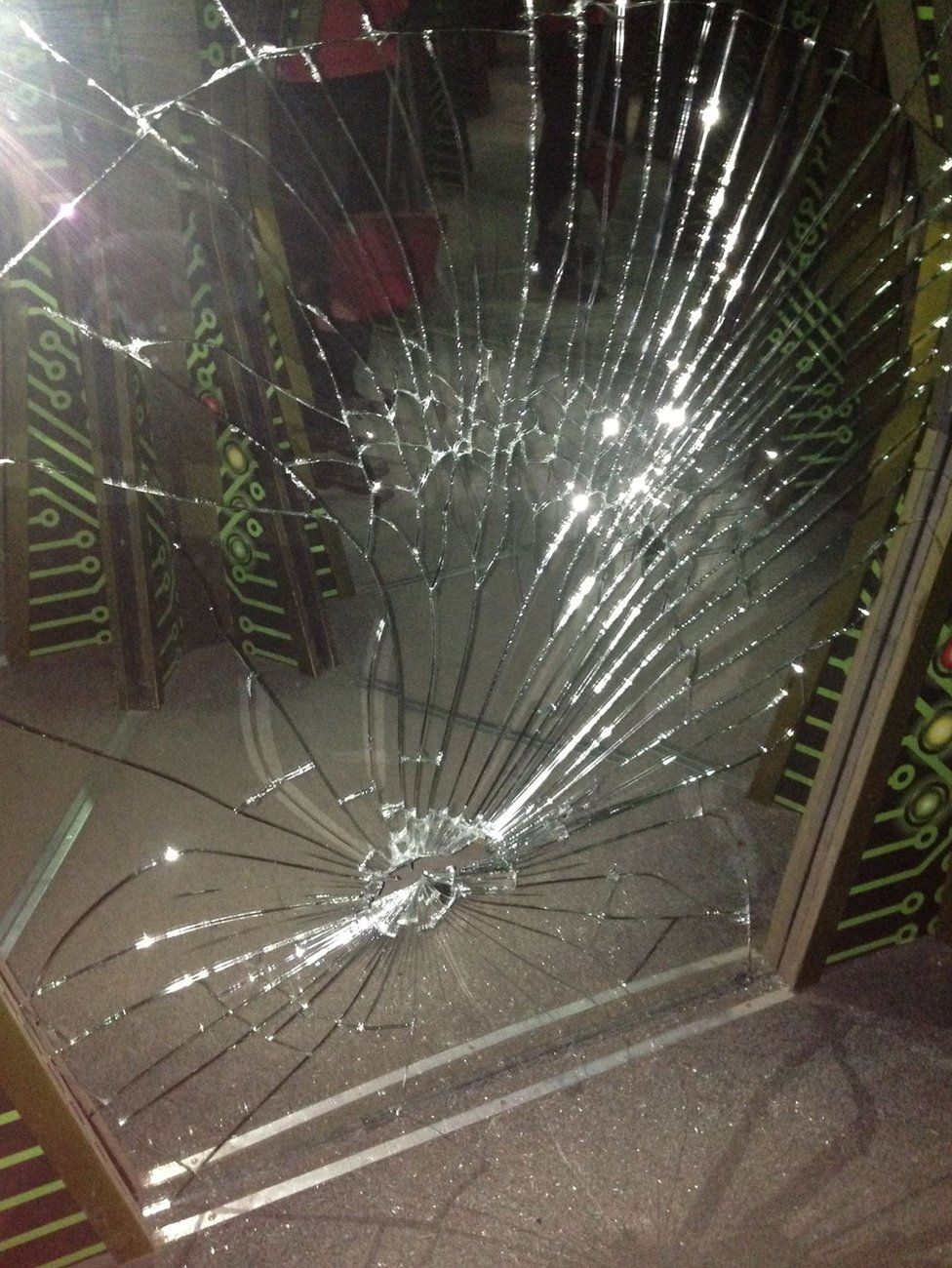 Wheelgate Park accident: Girl scarred by theme park mirror smash - BBC News