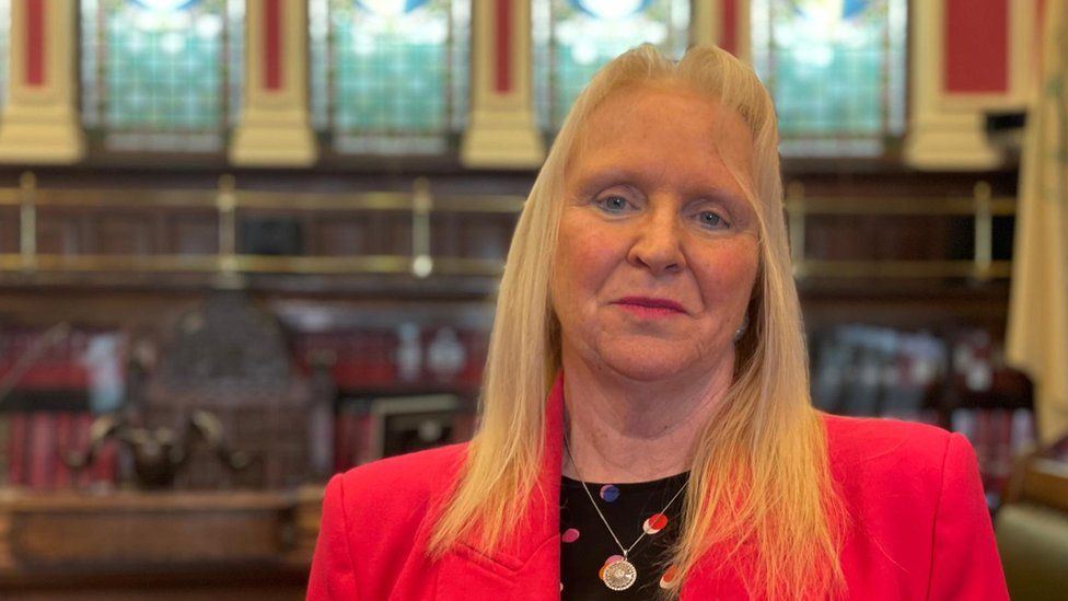 Isle of Man parliament to debate assisted-dying plans - BBC News