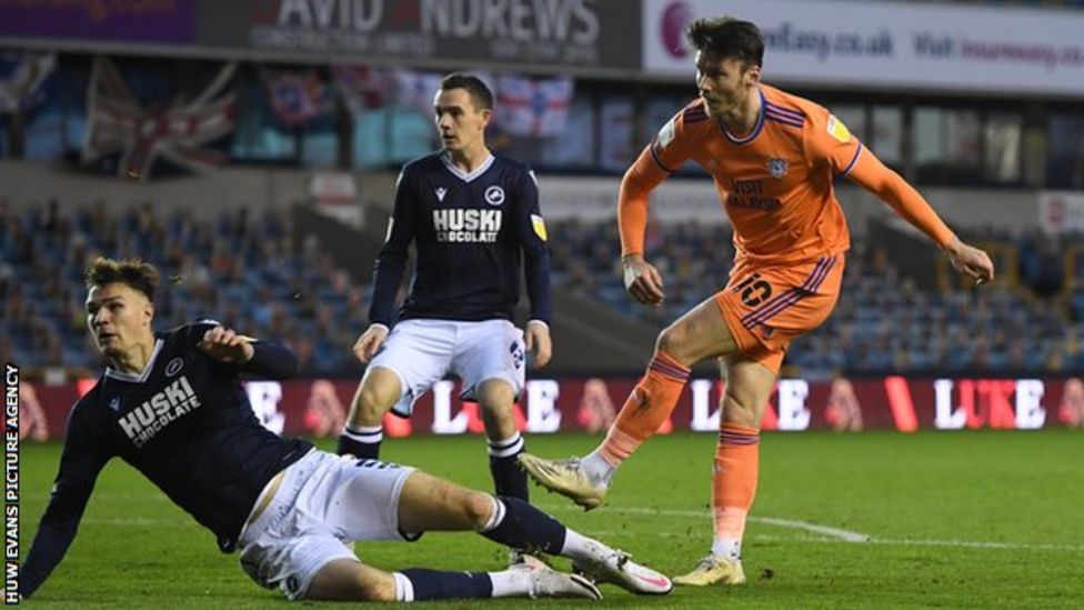 Millwall 1-1 Cardiff City: Harris takes a point on Den return - BBC Sport