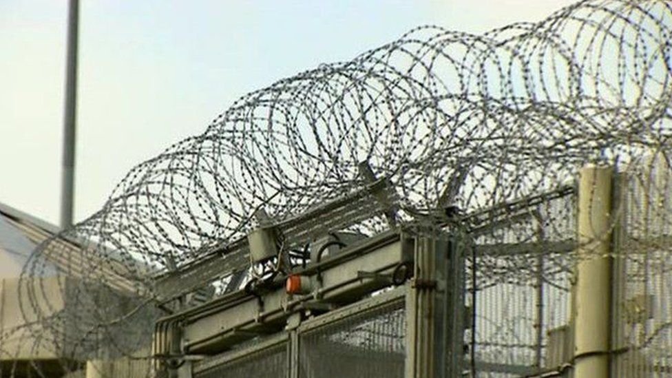 Prisoner Barry Cavan dies at Maghaberry Prison - BBC News