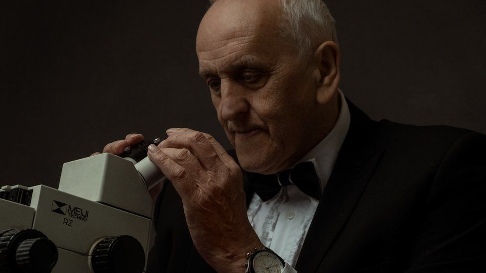 Tiny gold Lord's Prayer engraved in eye of needle by Birmingham artist ...