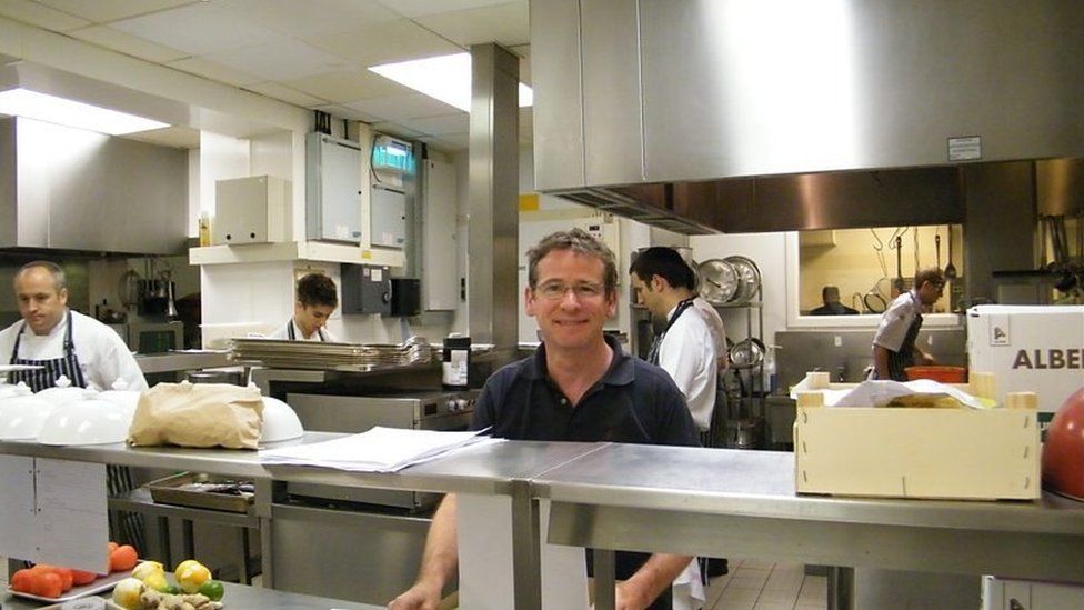 Gleneagles chef Andrew Fairlie's scholarship 'legacy' - BBC News