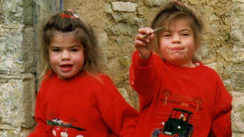 Bristol man to enter Finnish ice race in memory of twin cousins - BBC News