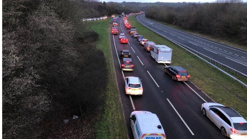 A30 in Devon reopens after crash - BBC News