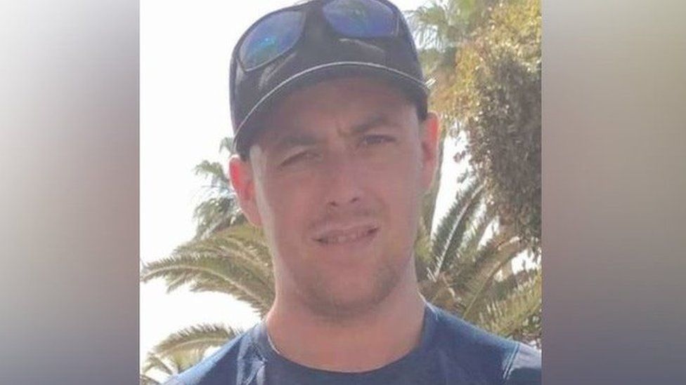 Adam Thomson: Two remanded over Hartlepool murder - BBC News