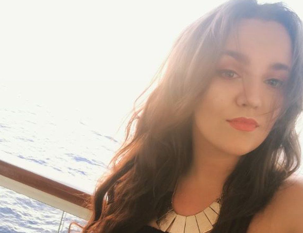 How passive aggressive 'Notegate' started Edinburgh neighbour war - BBC ...