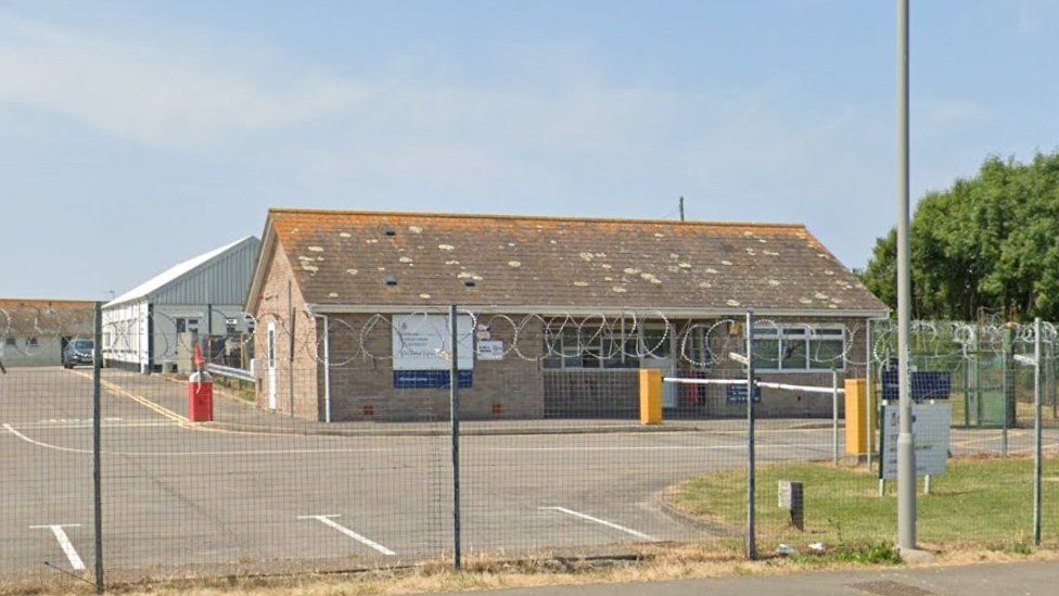 Dorset Afghan military base homes to last six months, MP says - BBC News