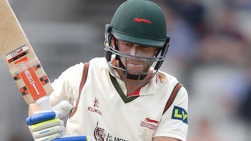 County Championship: Aadil Ali hits career-best 80 for Leics - BBC Sport