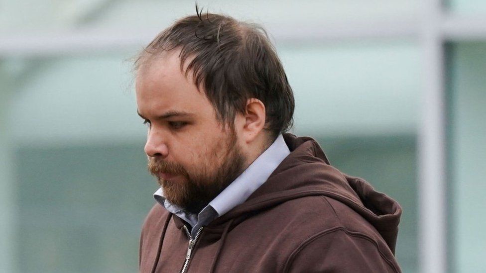 Derby teacher denies sexually assaulting young girls - BBC News