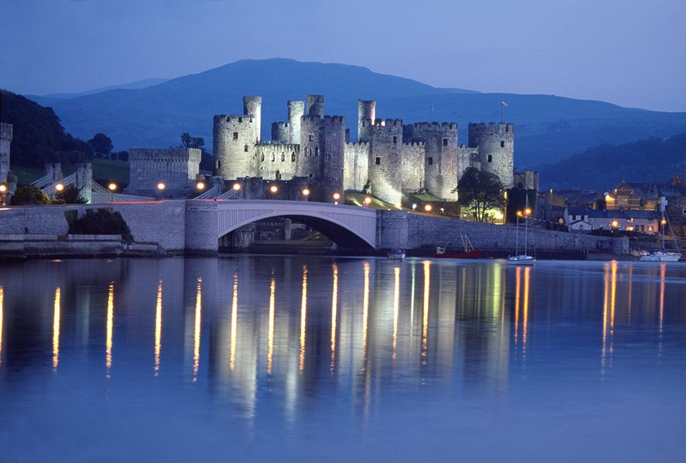 Conwy drwy lens camera Pierino Algieri - BBC Cymru Fyw