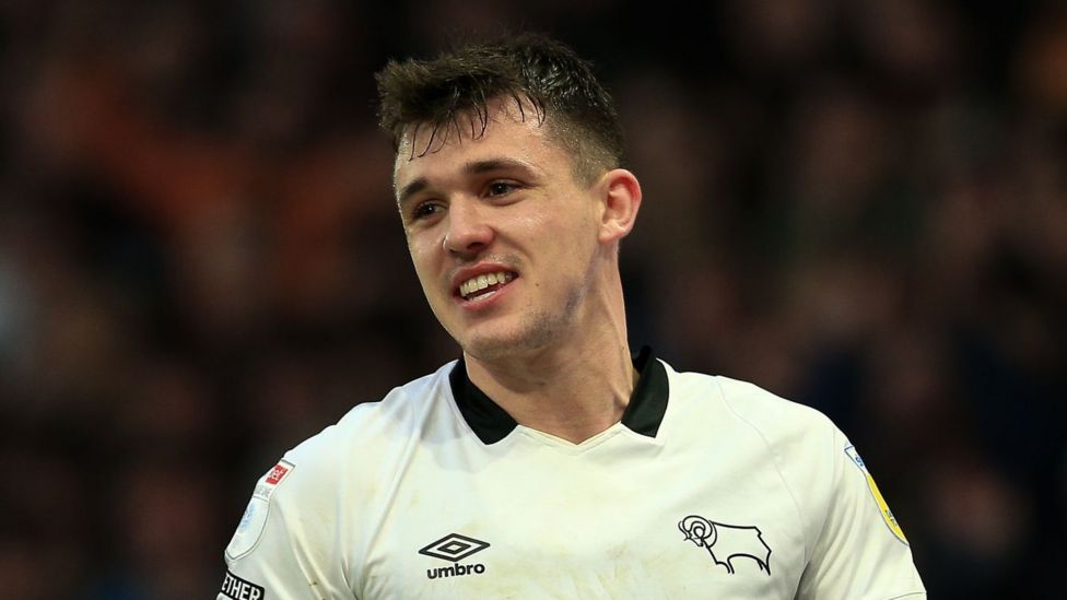 Bristol City: Former striker Chris Garland dies age 74 - BBC News