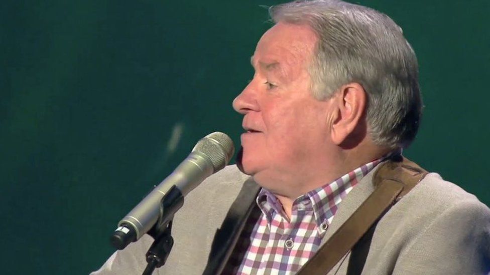 Welsh language song Yma O Hyd tops iTunes UK song chart - BBC News