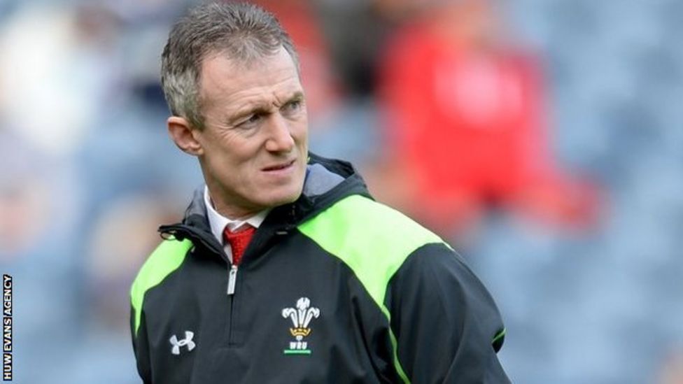 Robert Howley to cover for Gatland in Wales role - BBC Sport