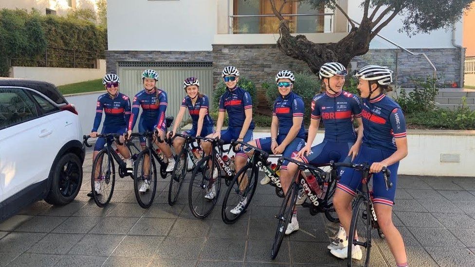 Eluned King: Seren newydd seiclo yng Nghymru - BBC Cymru Fyw