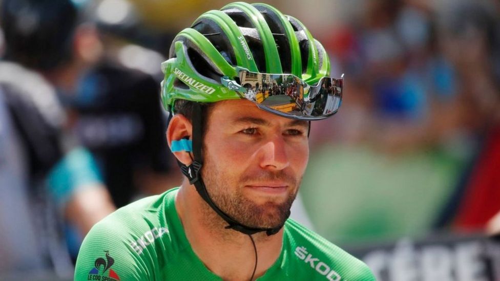 Mark Cavendish left 'very distressed' by Essex knifepoint robbery - BBC ...