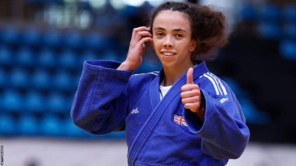 Antalya Grand Slam: British champion Chelsie Giles wins silver - BBC Sport