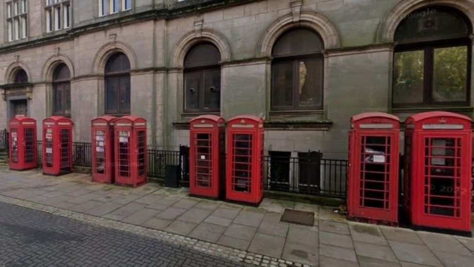 Restoration of Preston's red phone boxes given green light - BBC News