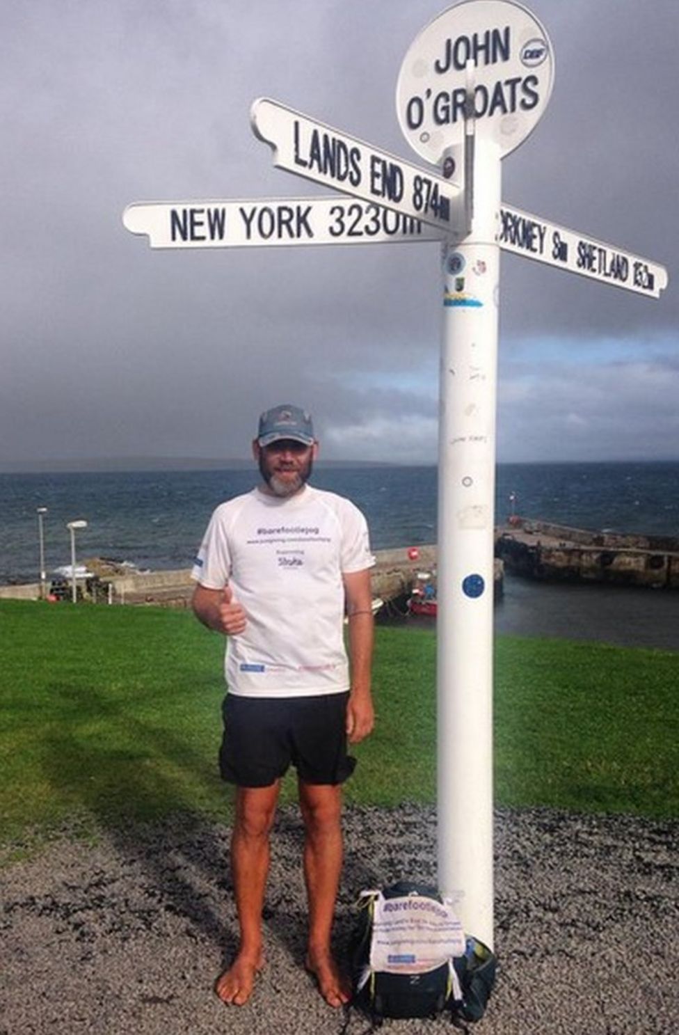 Barefoot teacher runs from Land's End to John O' Groats - BBC News