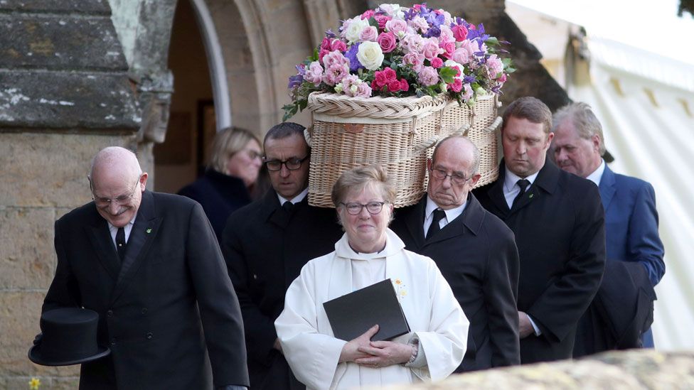 June Whitfield: Absolutely Fabulous cast attend beloved co-star's ...