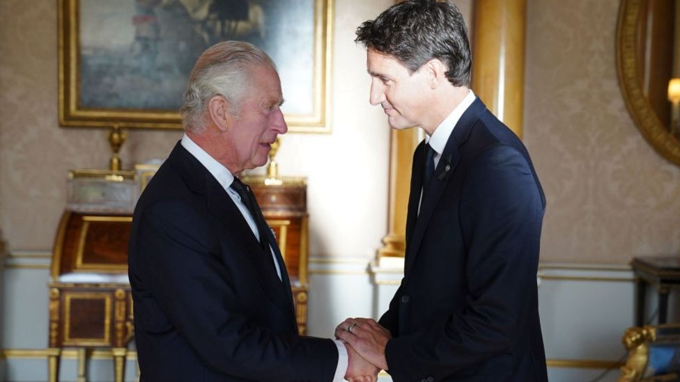 Canada: Quebec separatist party calls for split with British monarchy ...