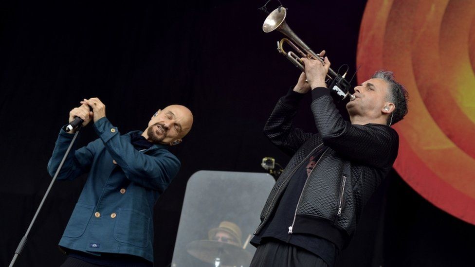 Party at the Palace line-up unveiled - BBC News