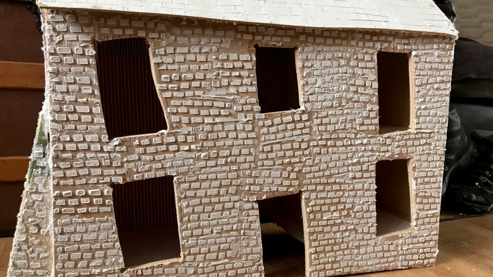 Miniature Crooked House wins plaudits from across the globe - BBC News