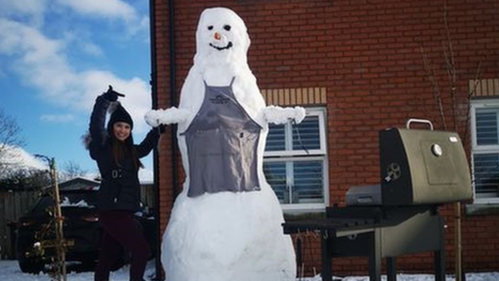 Your pictures of snowy scenes in Northern Ireland - BBC News