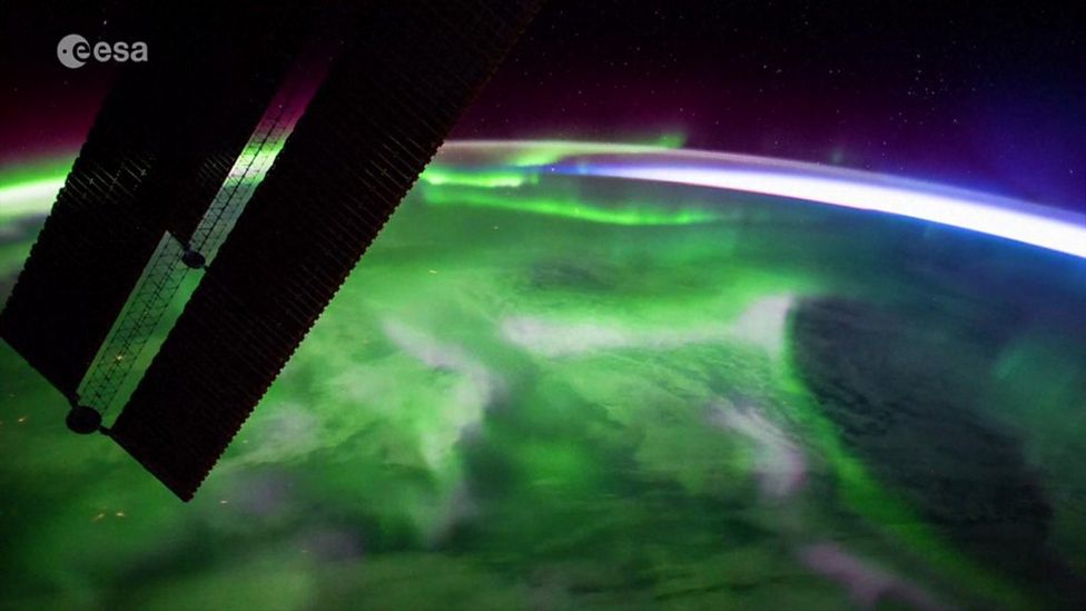 Nasa: Blue jet space lightning spotted by scientists from the ISS - BBC ...