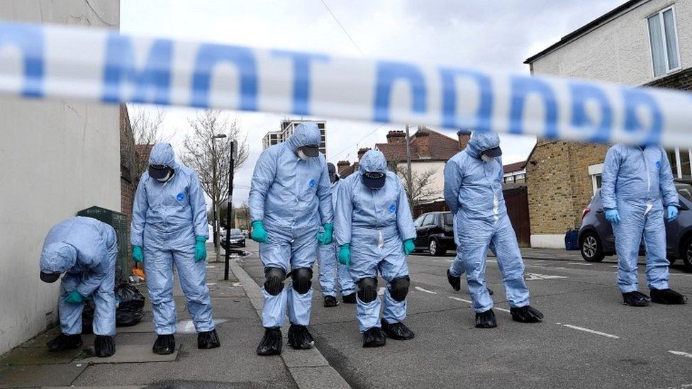 Most London homicides for a decade - BBC News