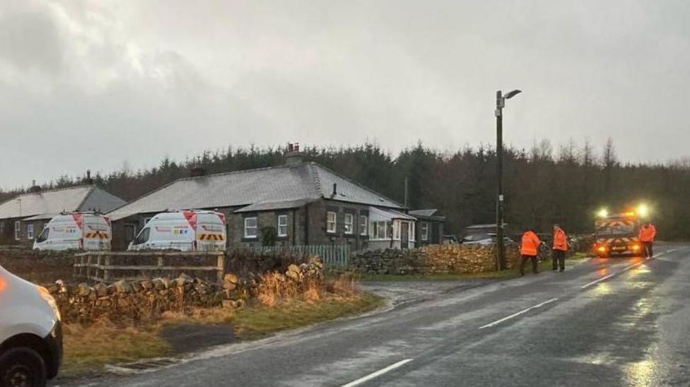 Storm Pia: Thousands of homes hit by power cuts - BBC News