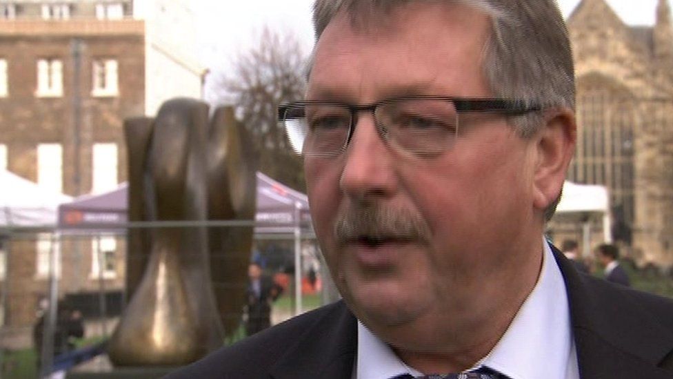Sammy Wilson rules out DUP leadership bid - BBC News