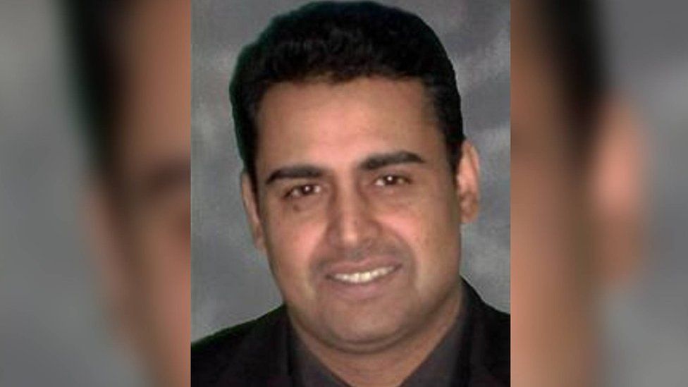 Bradford planning boss's house proposal 'ridiculous' - panel - BBC News