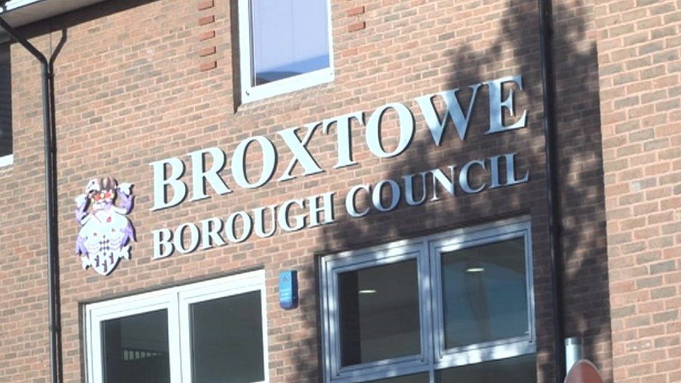 Broxtowe Borough Council email leak prompts data law probe - BBC News