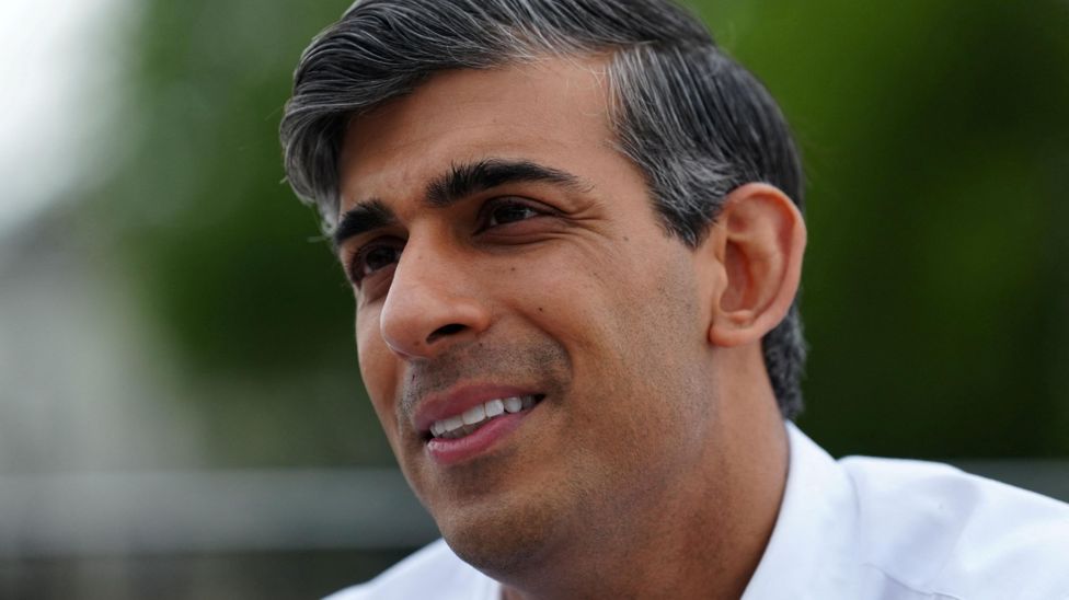 Migration: Conservatives plan to cap visas available to migrants - BBC News