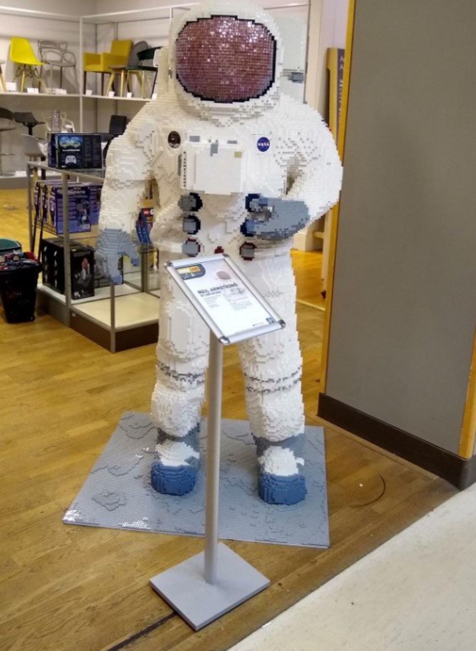 Sheffield's brick-tastic Lego tribute to moon landing - BBC News