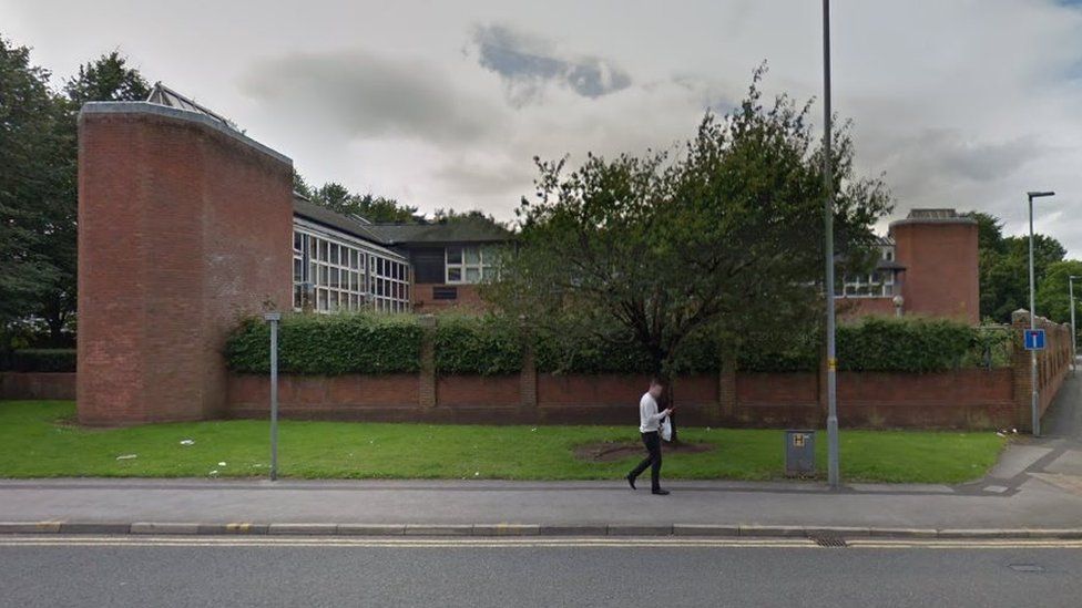 Warrington judge's 'whistleblowing' court bid fails - BBC News