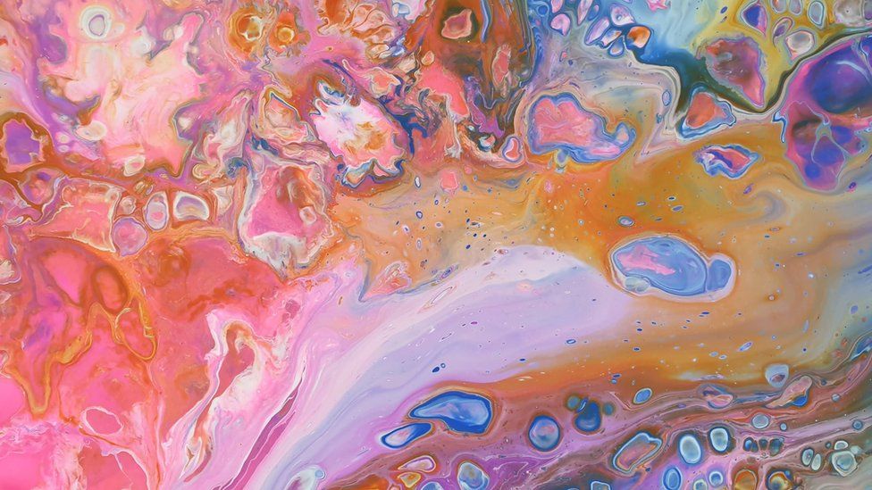 Multiple sclerosis: Painting is a 'distraction' from pain for Beds and ...